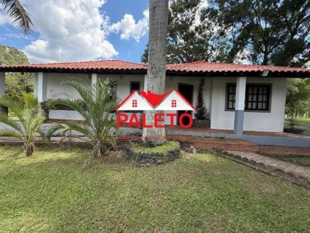 Sítio 60 mil metros quadrados com linda vista, lago com peixes, piscina, casa de caseiro a venda na