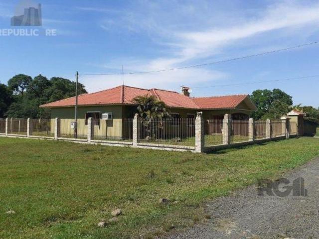 SÍTIO 8 ha 2.980 m² de extensão 5 dormitórios 2 vagas TRIUNFO RS