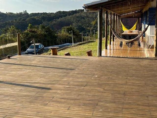 Sítio 10.000m² localizado em Itatiaiuçu/MG