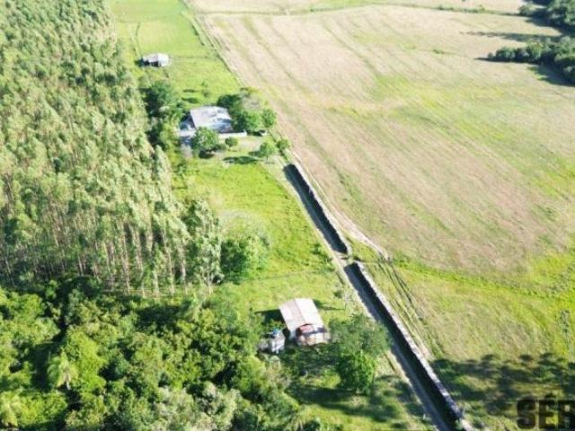 SÍTIO 1,04HA COM CASA PISCINA GALPÕES AREA PARA CRIAR ANIMAIS E A 260 MT DA TF 10 EM TRIUNFO RS