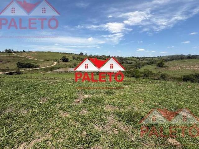 Sítio 20700 m² com linda represa a venda na cidade de Porangaba interior de SP