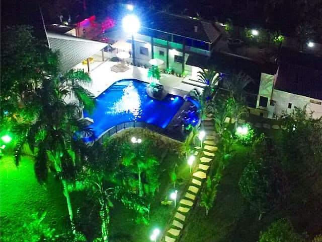 Sitio villa Harmonia