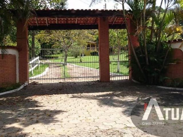 Sitio á venda Nazaré Paulista /SP com 170.000 m² de terreno com 3 lagos