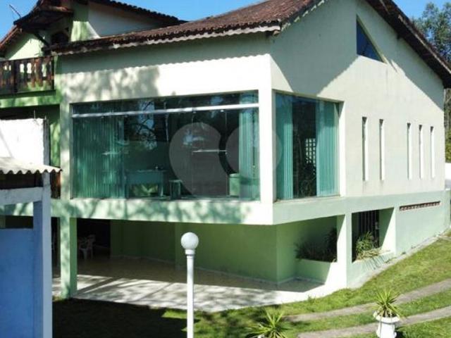 Sítio à venda com 8 quartos, sendo 4 suítes, no Centro, Mogi Das Cruzes