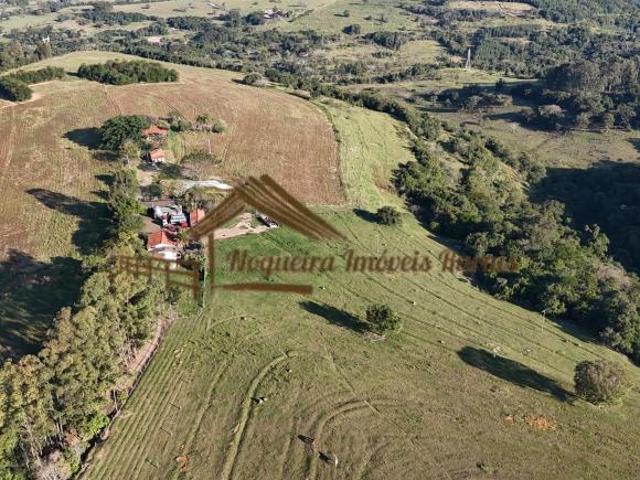 Sítio a venda com 22 alqueires na região de Botucatu SP