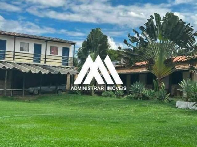 Sítio á venda de 3.000m² com 02 piscinas em Esmeraldas MG!