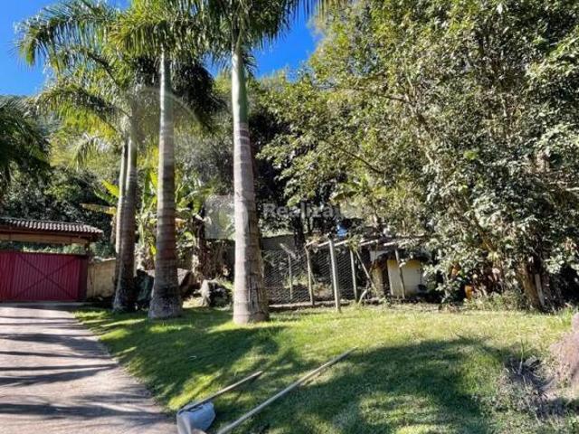 Sítio à venda em Natividade da Serra, Bairro Alto, com 3 quartos, com 33000 m²