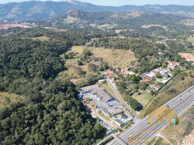 Sítio à Venda em Atibaia – 98.000m² de Natureza e Tranquilidade!