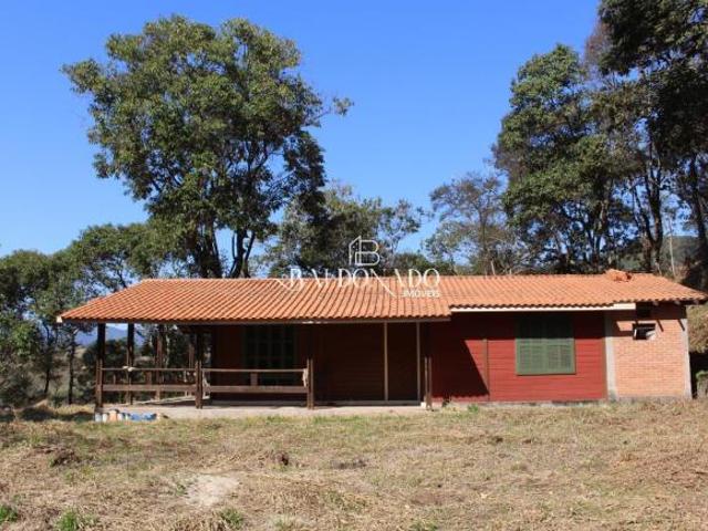 Sítio à venda em EXTREMA MG com cachoeira lindo lugar 40.000 m