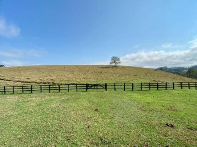 SÍTIO À VENDA EM EXTREMA/MG ESCRITURA OK