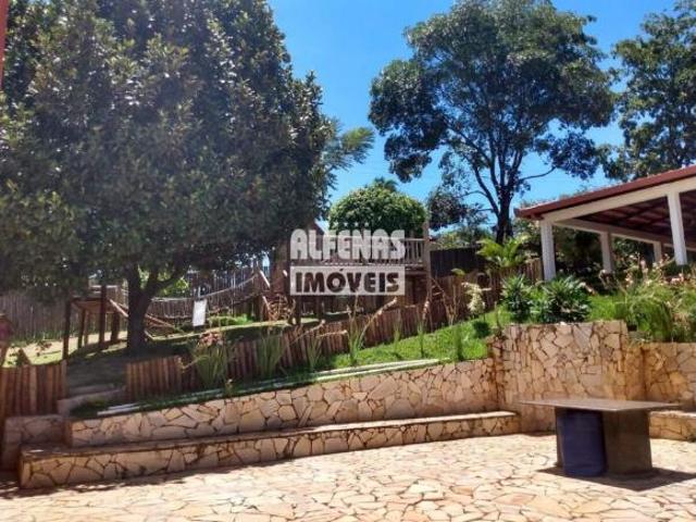 Sítio à VENDA em ESMERALDA