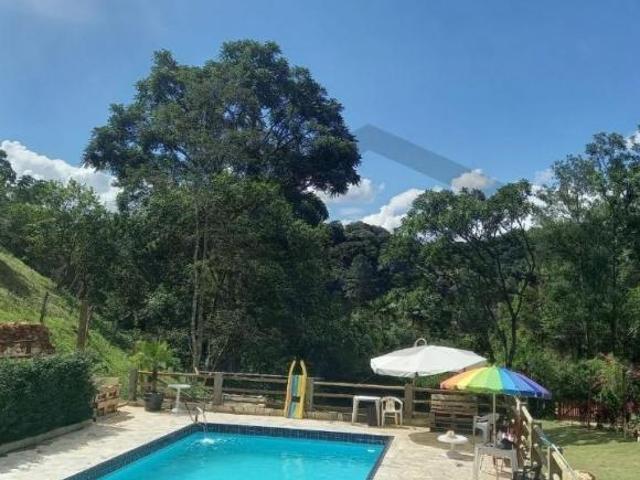 Sítio à venda em Juquitiba / SP, com boa localização