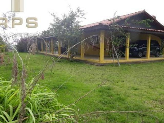 Sítio a venda em Pedra Bela com 82.450 m² área total, Casa principal 03 dormitórios + casa caseiro