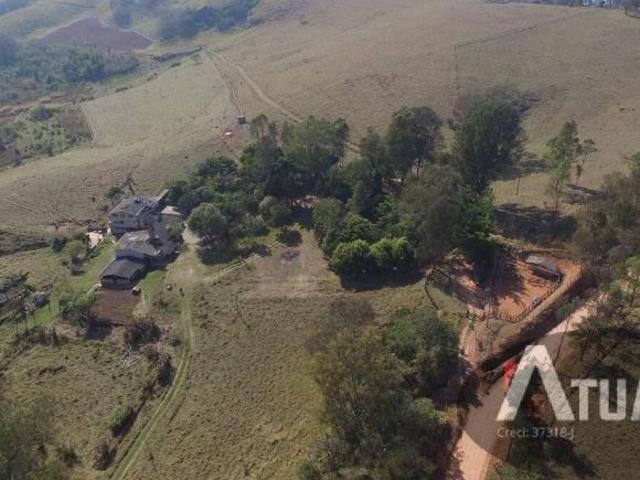 Sitio a venda em Piracaia a 800 mts do asfalto área de 400.000 mil m²