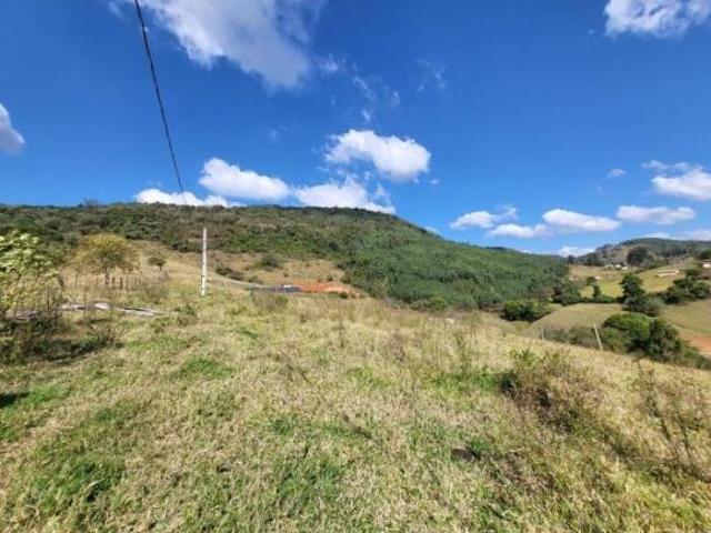 Sítio à Venda em Piracaia SP: 8 Alqueires com Mata e Excelente Topografia