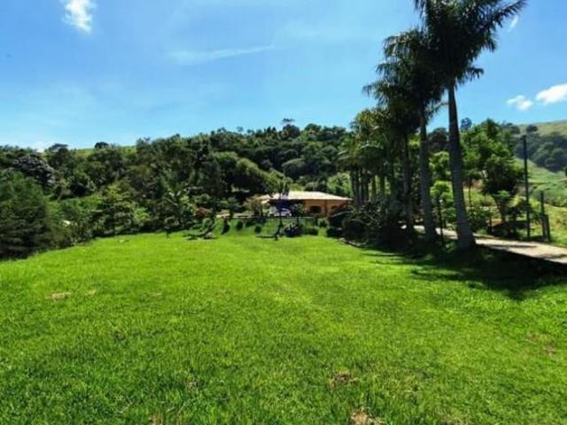 Sítio à venda em Taubaté SP, bairro Ribeirão das Almas! 2 quartos, 1 suíte, 1 sala, 2 banheiros, 24