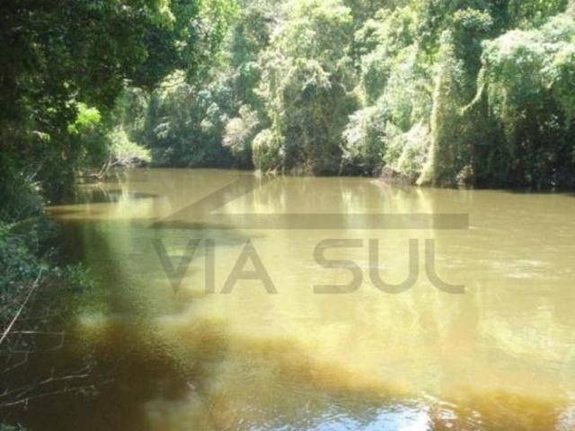 Sítio à venda localizado na cidade de Juquitiba/ SP