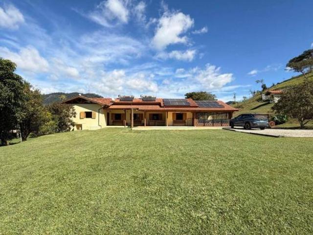 Sítio à Venda | Porteira Fechada | 36.000 m² Gonçalves – Sul de Minas