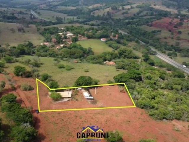 Sítio à venda, 2 quartos, 2 vagas, Vera Cruz Carmópolis de Minas/MG
