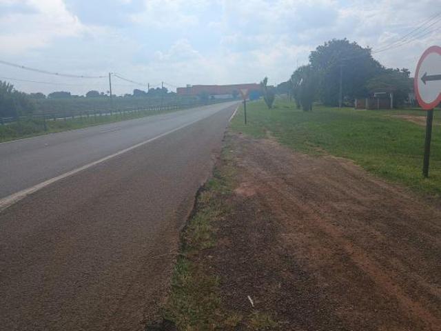 Sitio Artur Nogueira frente asfalto Rodovia Zeferino Vaz