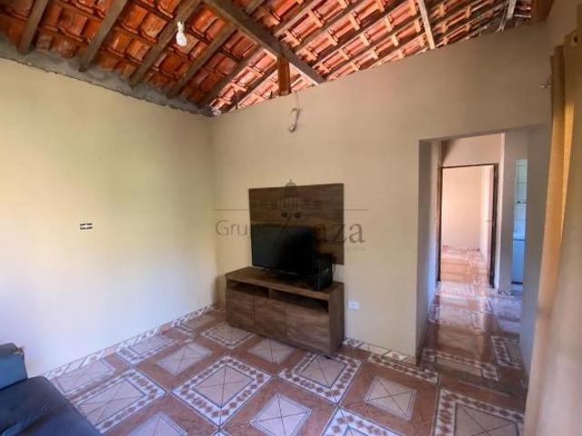 Sítio Buquirinha II 4 Dormitórios 24.000m²