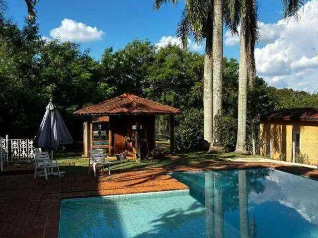 Sítio / Chácara para Locação em Araçoiaba da Serra/SP Nova Araçoiaba 6 Quartos