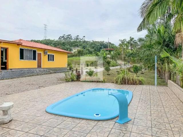 Sítio / Chácara para Locação em Biguaçu/SC Três Riachos 3 Quartos