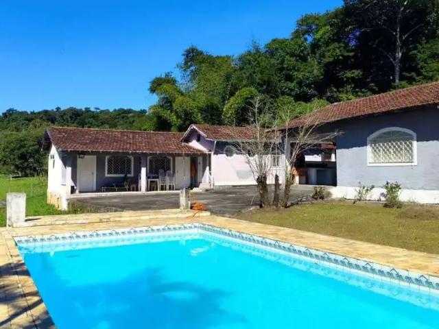 Sítio / Chácara para Locação em Cachoeiras de Macacu/RJ Agrobrasil 6 Quartos