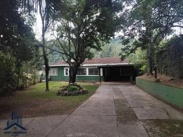 Sítio / Chácara para Locação em Cotia/SP Chácara Roselândia 3 Quartos