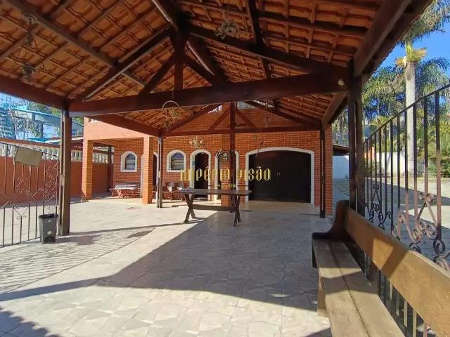 Sítio / Chácara para Locação em Suzano/SP Parque Buenos Aires 8 Quartos