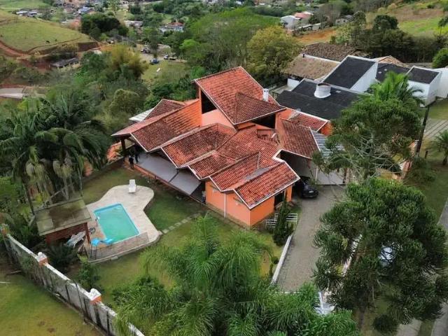Sítio / Chácara para Locação em São José dos Campos/SP Village Alpino 2 Quartos