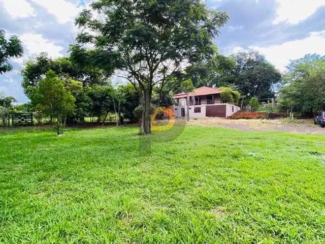 Sítio / Chácara para Locação em Toledo/PR Vila Industrial 3 Quartos
