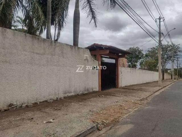 Sítio / Chácara para Locação em Uberaba/MG Recreio dos Bandeirantes 6 Quartos