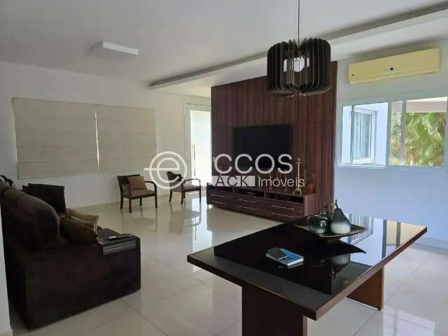 Sítio / Chácara para Locação em Uberlândia/MG Tocantins 6 Quartos