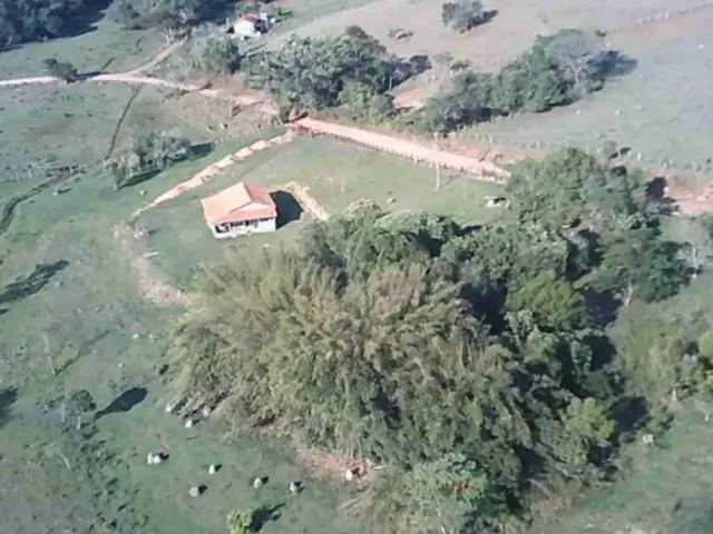 Sítio / Chácara para Venda em Conceição dos Ouros/MG Zona Rural 3 Quartos