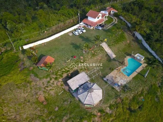Sítio / Chácara para Venda em Caçapava/SP Bairro da Serrinha 4 Quartos