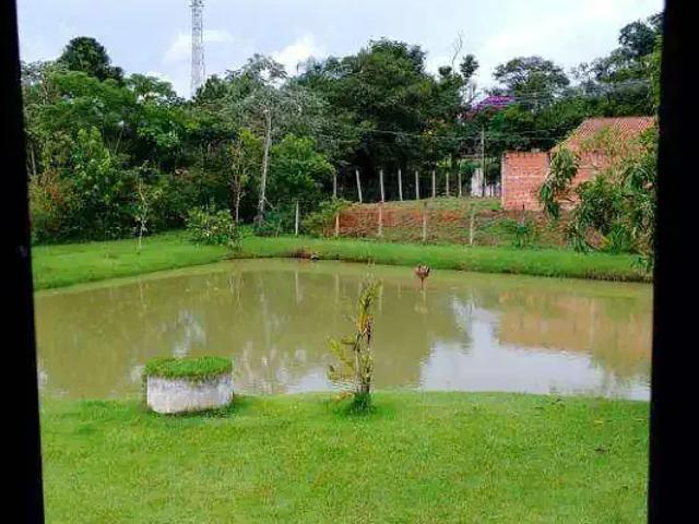Sítio / Chácara para Venda em Caçapava/SP Chácara Ipês 3 Quartos