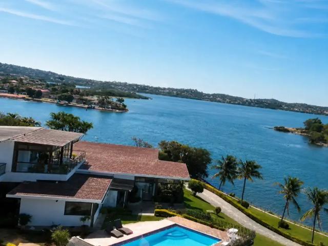 Sítio / Chácara para Venda em Cabo Frio/RJ Palmeiras 6 Quartos