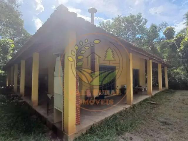 Sítio / Chácara para Venda em Cachoeira Paulista/SP Centro 3 Quartos