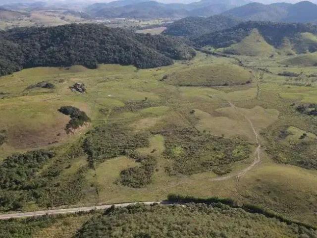 Sítio / Chácara para Venda em Cachoeiras de Macacu/RJ Zona Rural 2 Quartos