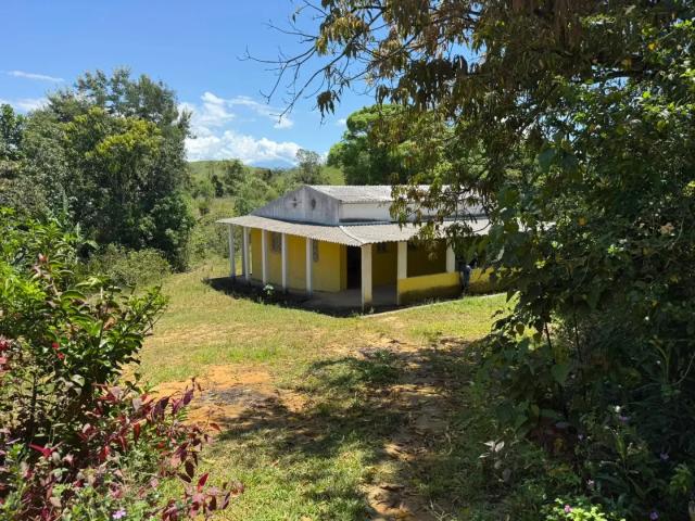 Sítio / Chácara para Venda em Cachoeiras de Macacu/RJ Zona Rural 3 Quartos