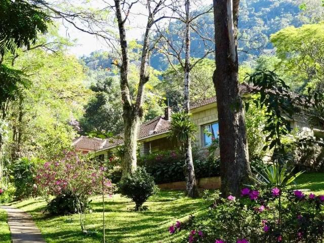Sítio / Chácara para Venda em Cachoeiras de Macacu/RJ Bairro Castália 10 Quartos
