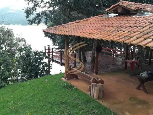 Sítio / Chácara para Venda em Caconde/SP Represa da Graminha 2 Quartos