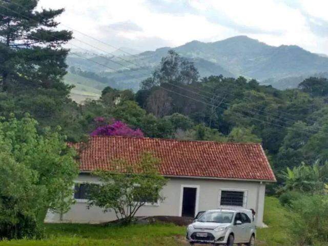 Sítio / Chácara para Venda em Camanducaia/MG Zona Rural 3 Quartos
