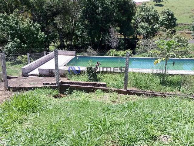 Sítio / Chácara para Venda em Camanducaia/MG Bairro dos Prados 4 Quartos
