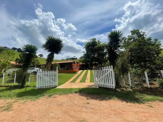 Sítio / Chácara para Venda em Camanducaia/MG Centro 3 Quartos
