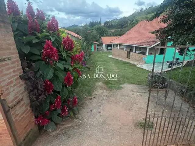 Sítio / Chácara para Venda em Camanducaia/MG Centro 4 Quartos