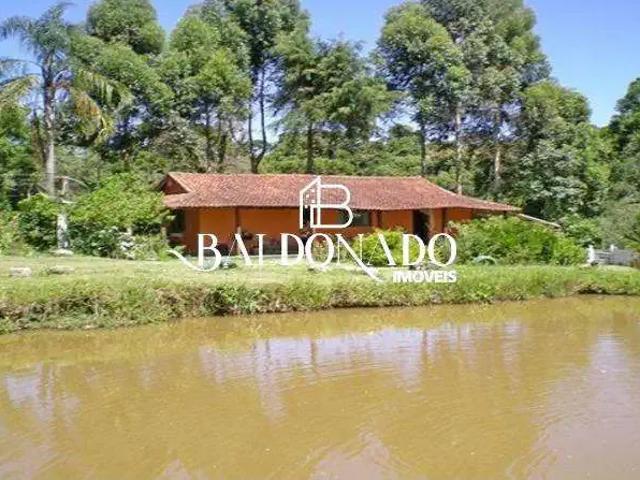 Sítio / Chácara para Venda em Camanducaia/MG Centro 4 Quartos