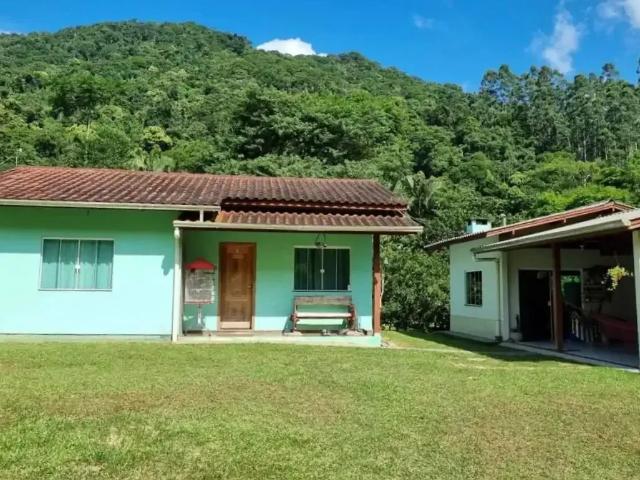Sítio / Chácara para Venda em Camboriú/SC Braço 4 Quartos