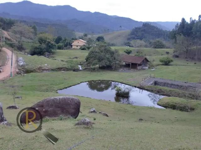 Sítio / Chácara para Venda em Camboriú/SC Braço 3 Quartos